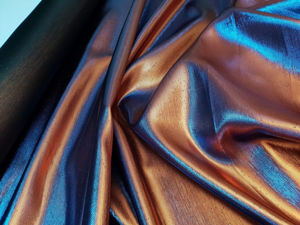 Jaquard cameleon albastru aramiu cu matase naturala