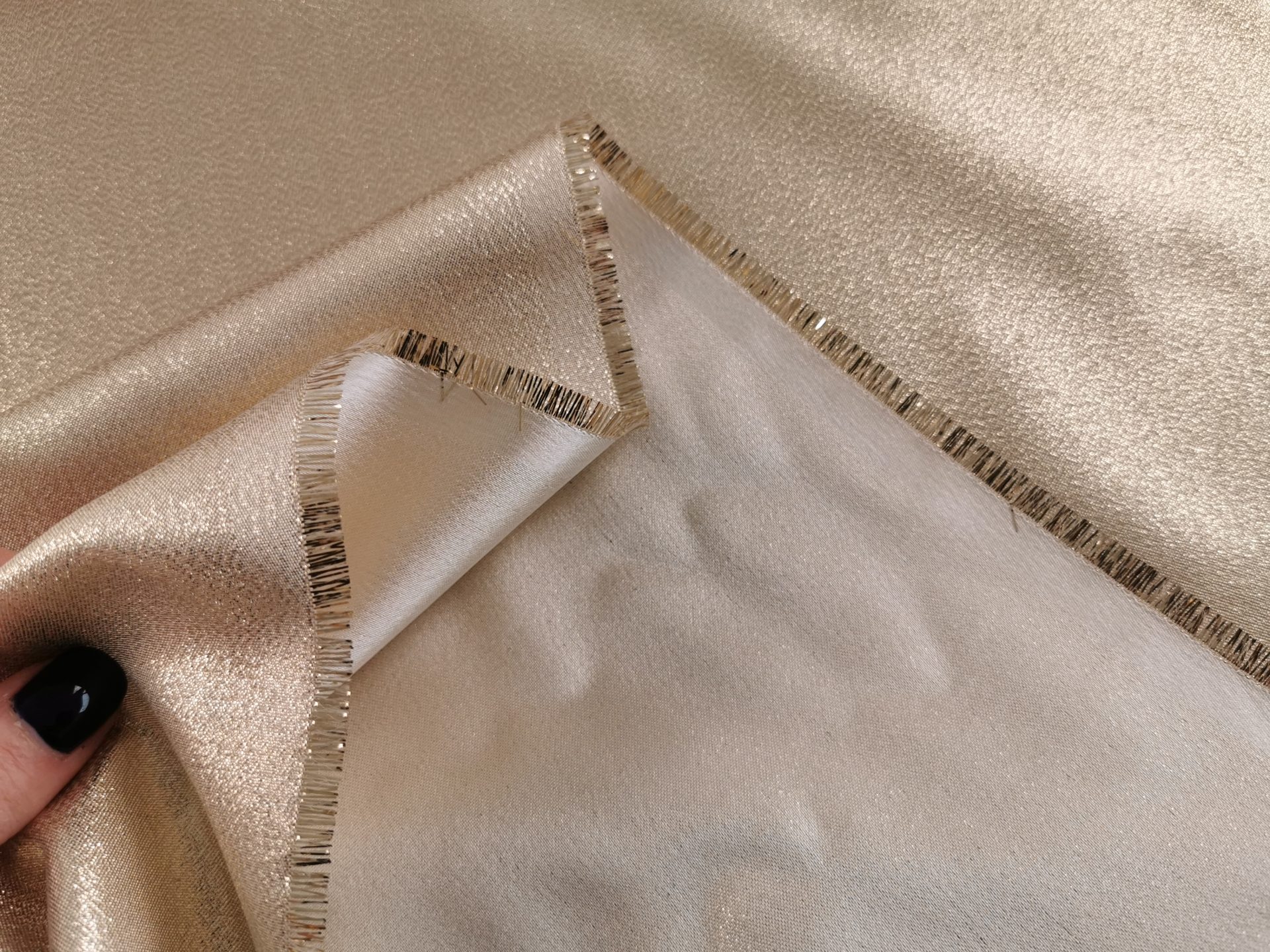 Jacquard nude auriu metalizat - material textil la metru - Evelin Textile