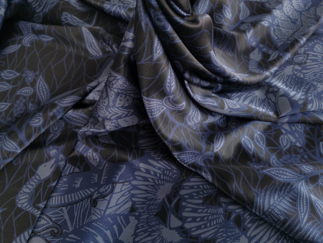 Matase naturala bleumarin imprimata CD166 - Evelin Textile