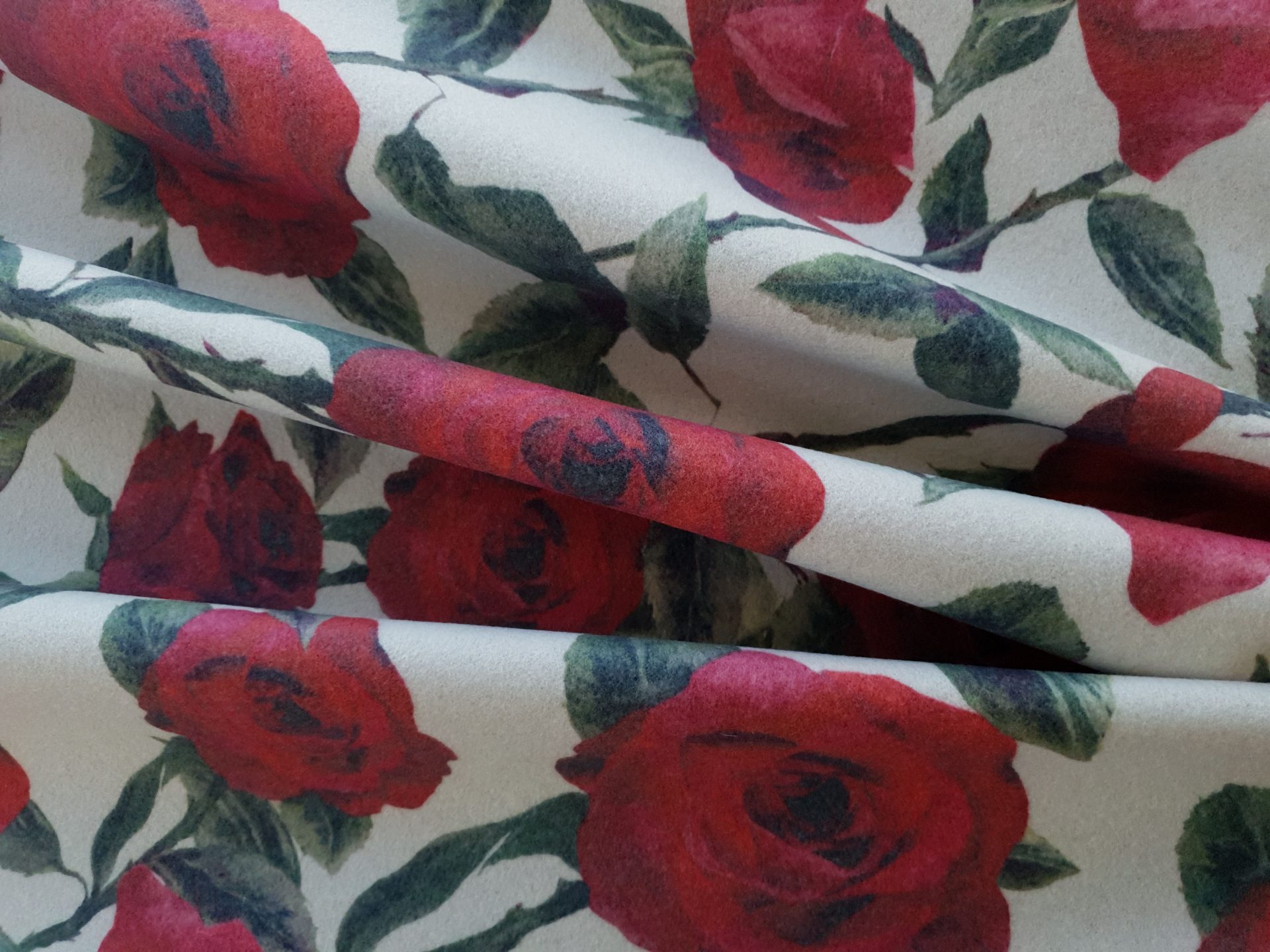 Lana imprimata cu trandafiri - la metru - Evelin Textile