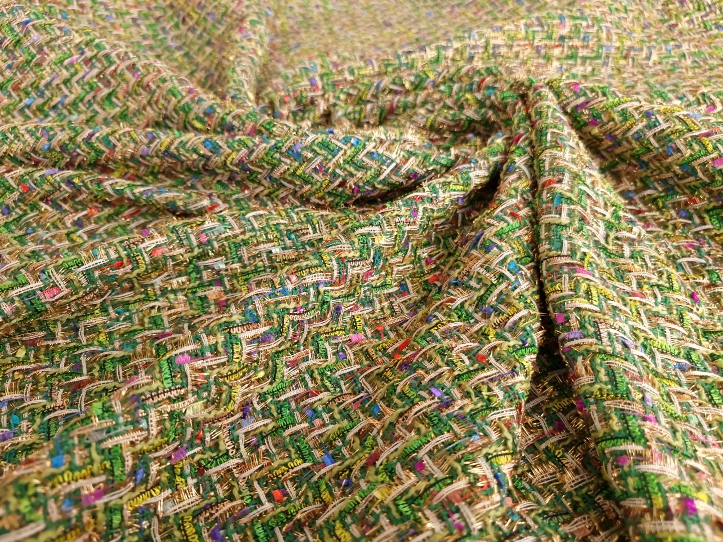 Stofa verde tip chanel cu insertii multicolore - la metru - Evelin Textile