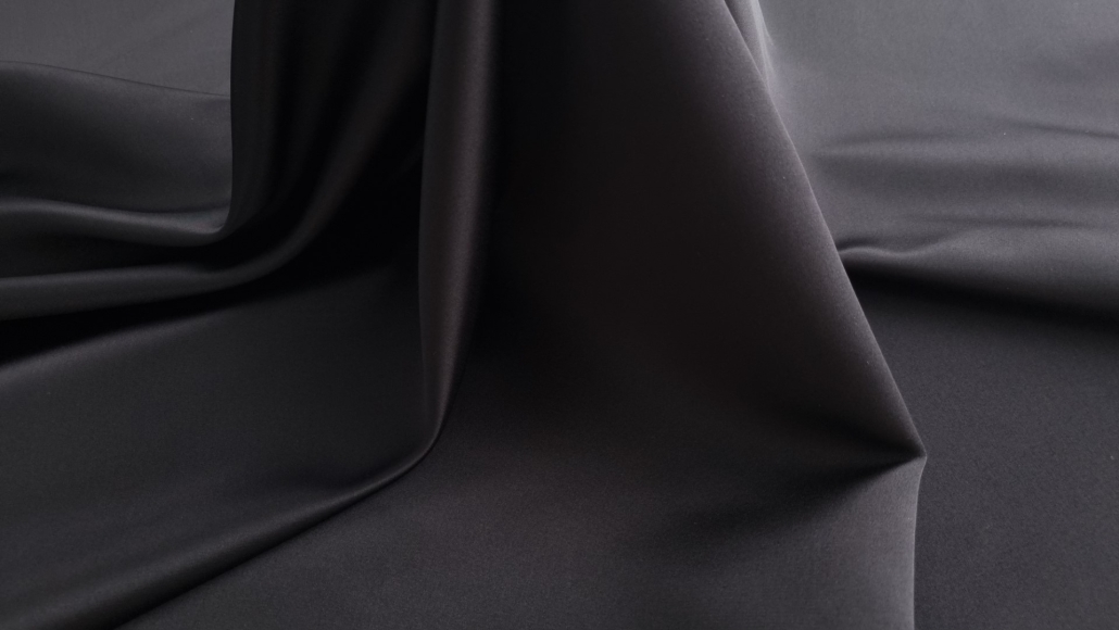 Tafta neagra rigida din matase naturala DG700 - Evelin Textile