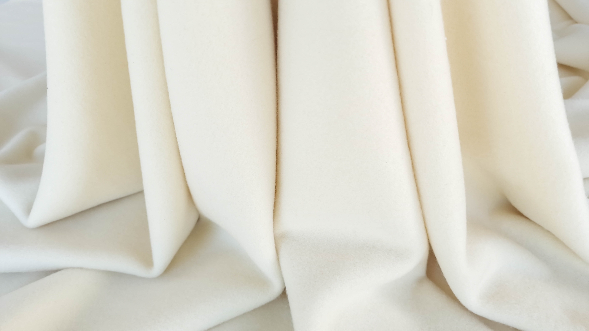 Stofa groasa din lana ivoare - Evelin Textile