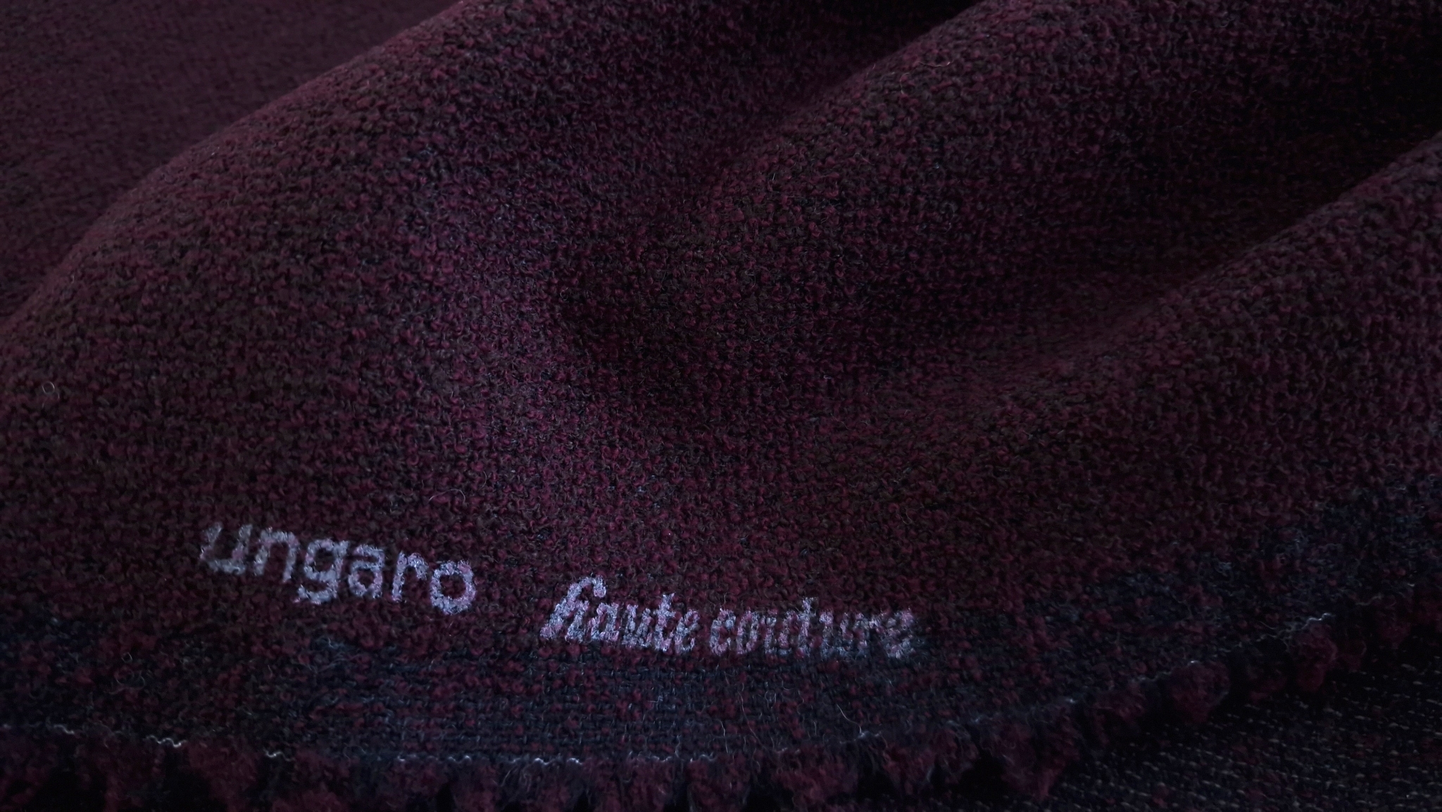 Stofa cu textura bucle din lana virgina - Evelin Textile